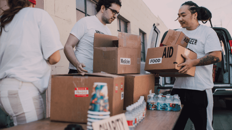 How to Name a Fundraiser to Make it Memorable, Catchy & Unique (with Tips)