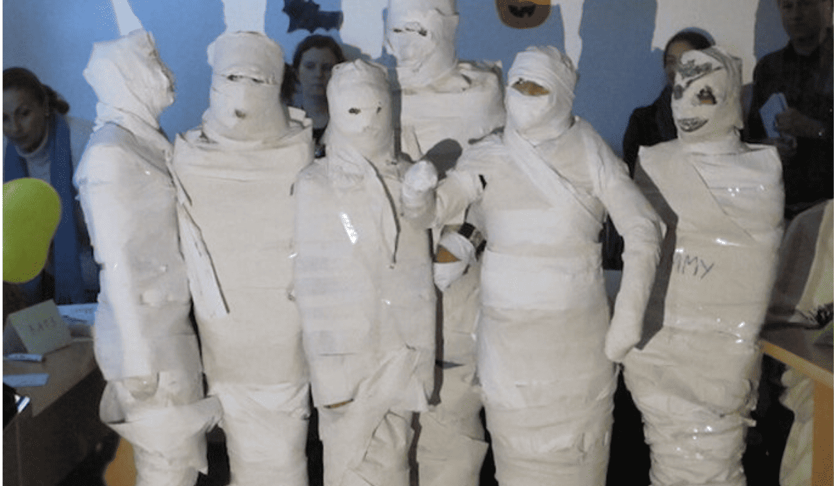13 Fundraising Ideas like Pie in the Face | Alternatives